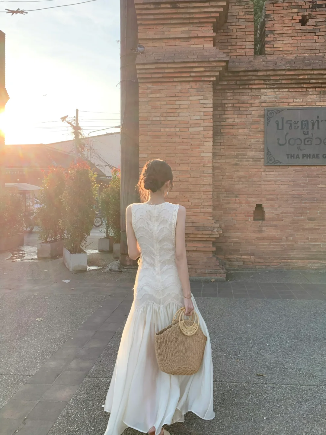 Simple A Line Round Neck Light Apricot Lace Chiffon Party Dress Outfit ...